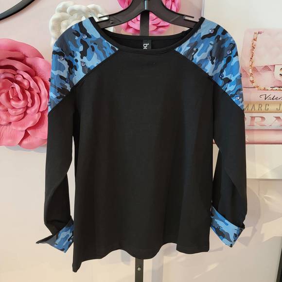 berek | Tops | New Berek Sporty Top In Black Blue Camo | Poshmark